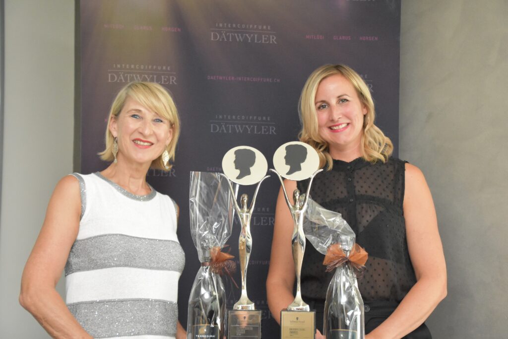 Theres Dätwyler und Deborah Schmid für die Hairdressing Awards in ...